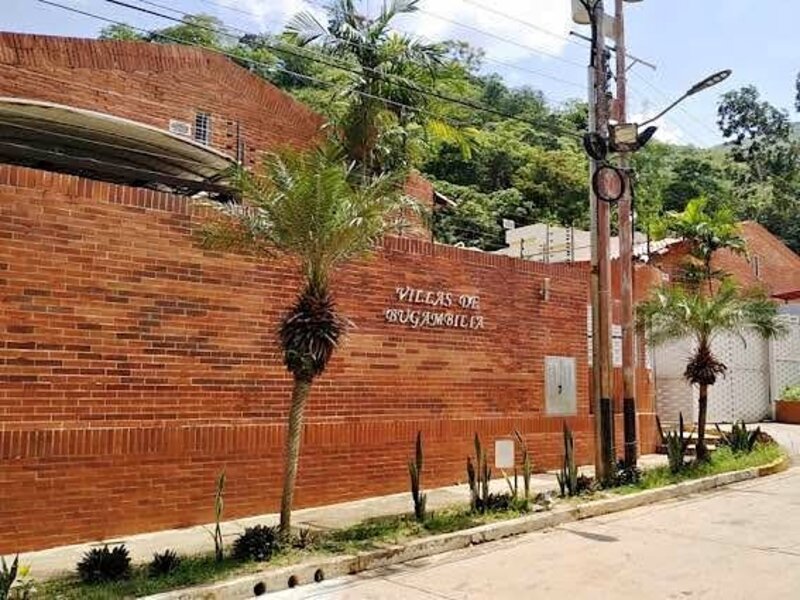 ELTH-042 Town House en Venta Villas De Bugambilia – Sky Group Asesores ...